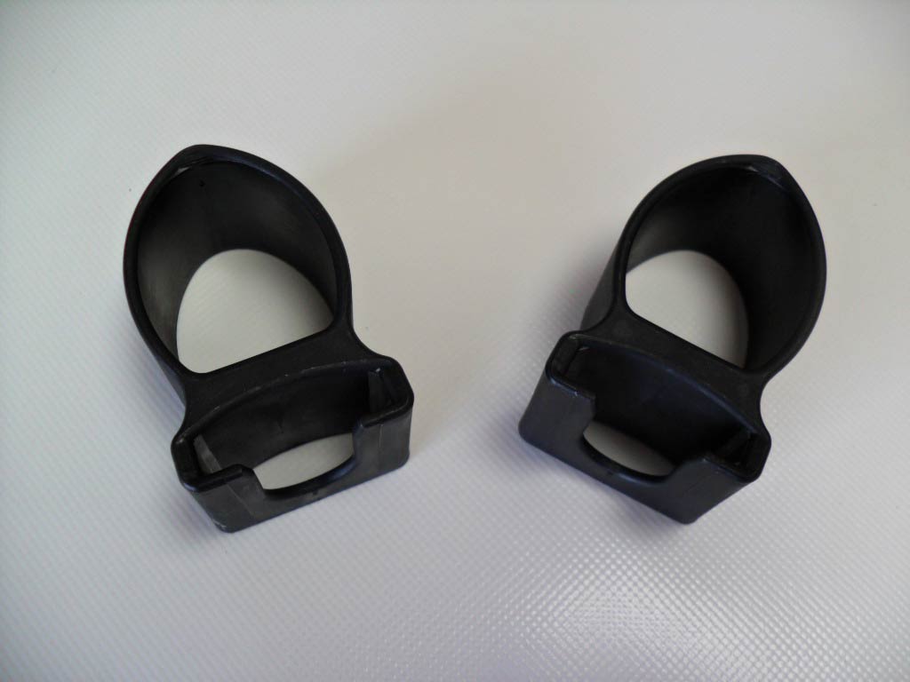 Zodiac Oar Clips Black (Pair) Z2814 - IBS Marine Supplies